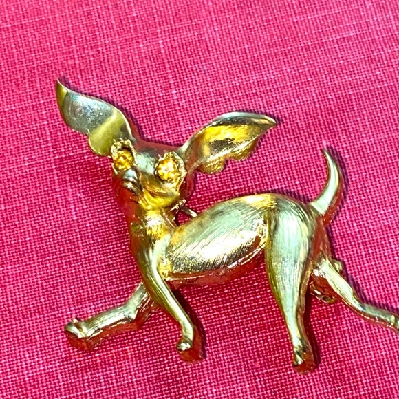 Vintage | Jewelry | Vintage Boucher Chihuahua Dog Broach With ...